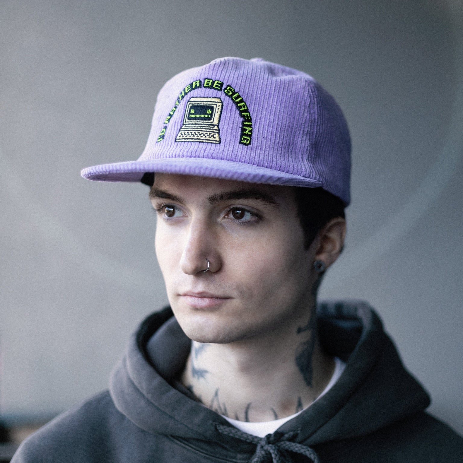 'SURFING' CORDUROY HAT – PARANOID
